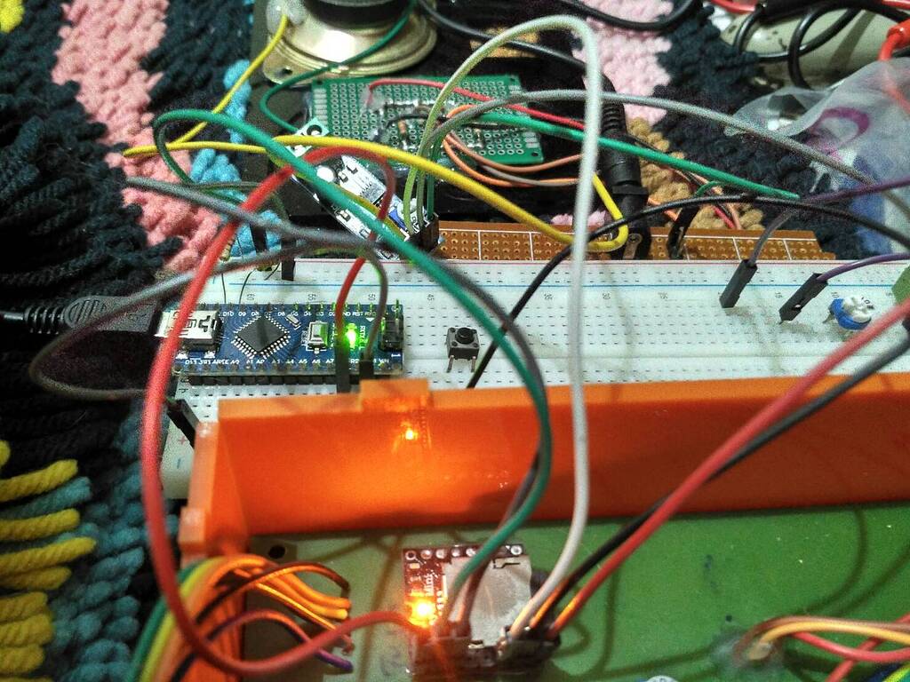 Problem to using LM386 amplifier - Audio - Arduino Forum