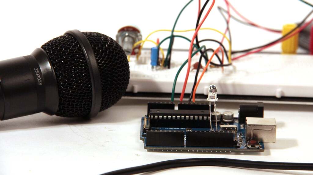Audio input analyzed w/ Arduino FFT - Audio - Arduino Forum