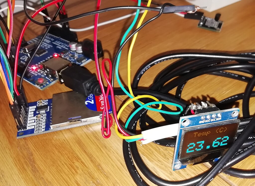 problem combining digital thermometer with sd card and oled on uno ...