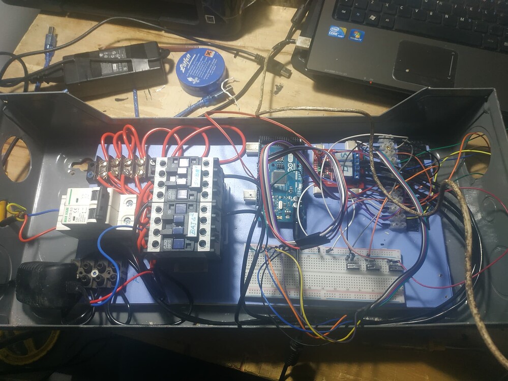 Montacargas de 3 niveles simple - Español - Arduino Forum