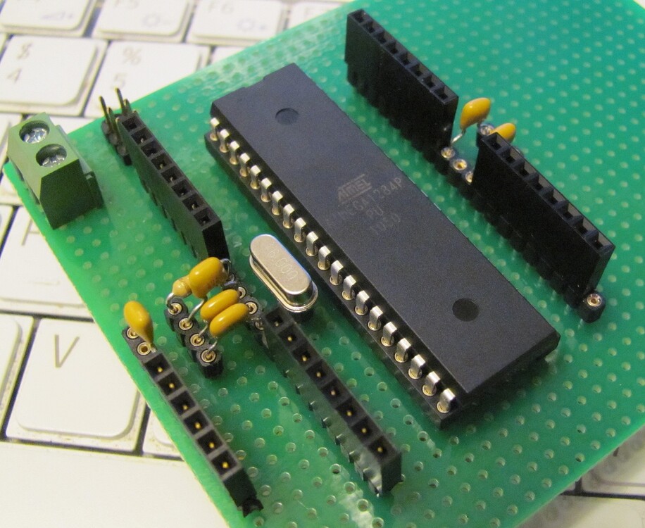 Breadboard Arduino - 3rd Party Boards - Arduino Forum