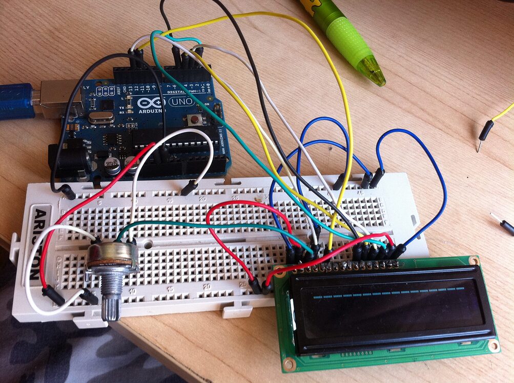 Example for LCD on Arduino doesn't work - Displays - Arduino Forum