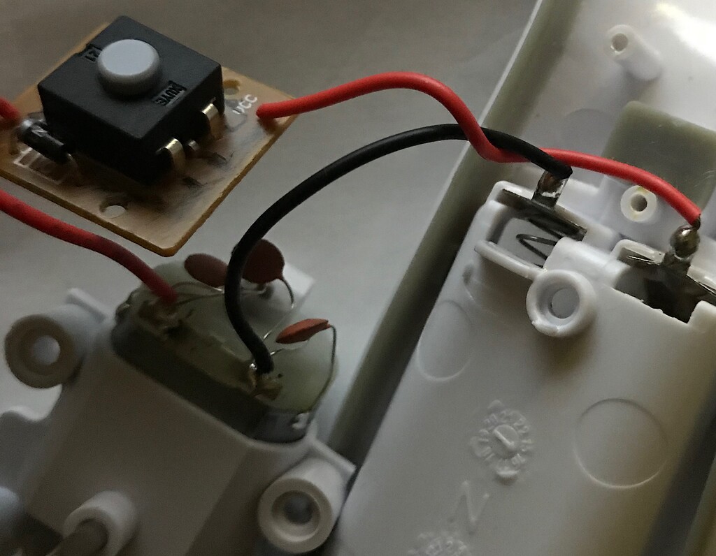 Noobie question on how this circuit works - General Guidance - Arduino ...