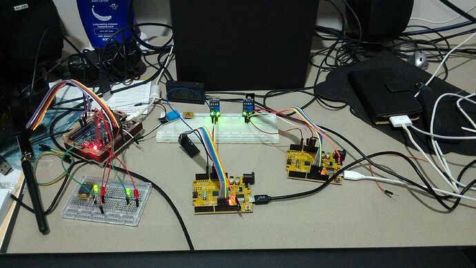 Trying to understand and get RF24L01 to work with 1 receiver and 2 transmitters - Programming ...
