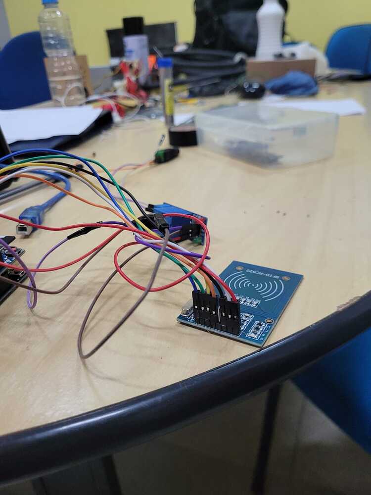 RFID-MFRC522 completely stops reading data after some attempts - Sensors - Arduino Forum