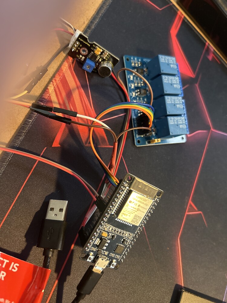 Relays on when they should be off - Programming - Arduino Forum