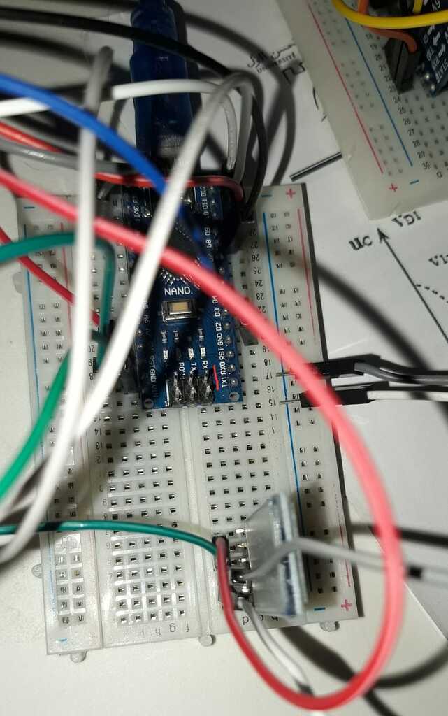 Disconnecting the UART pins before uploading code to the Arduino ... Disconnecting the UART pins before uploading code to the Arduino ...