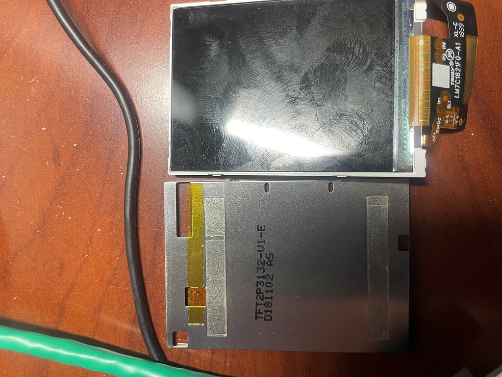 Can someone help Identify this screen, connector and if it might works on arduino with what type ...