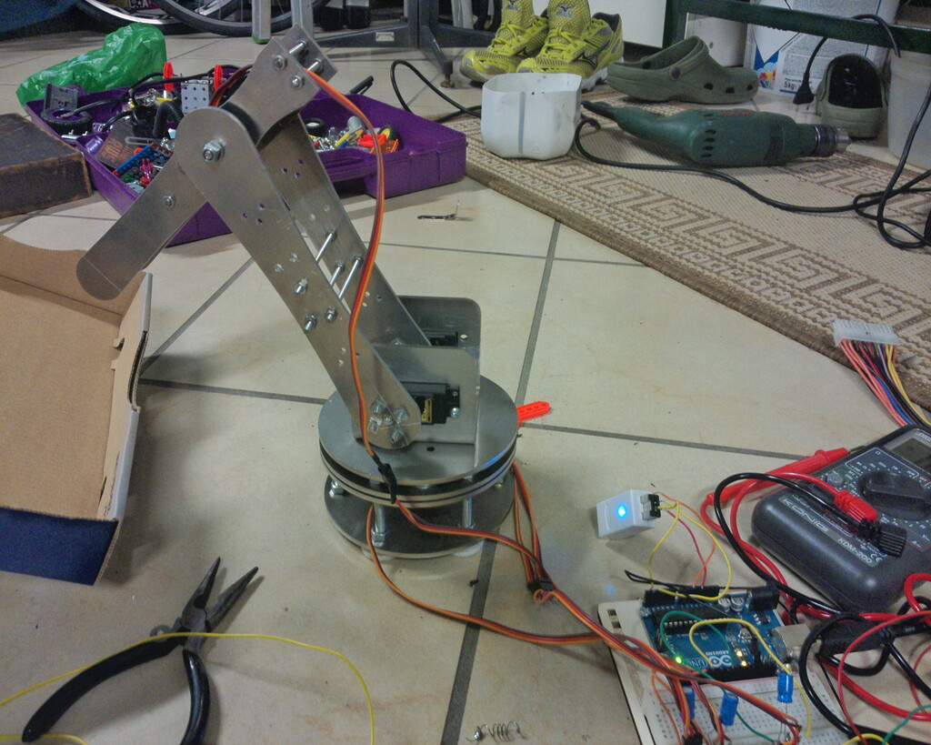 braccio robotico- aiuto con il software - Software - Arduino Forum