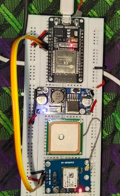 Esp32 + neo 6m gps module not working but the led in neo is blinking - Networking, Protocols ...