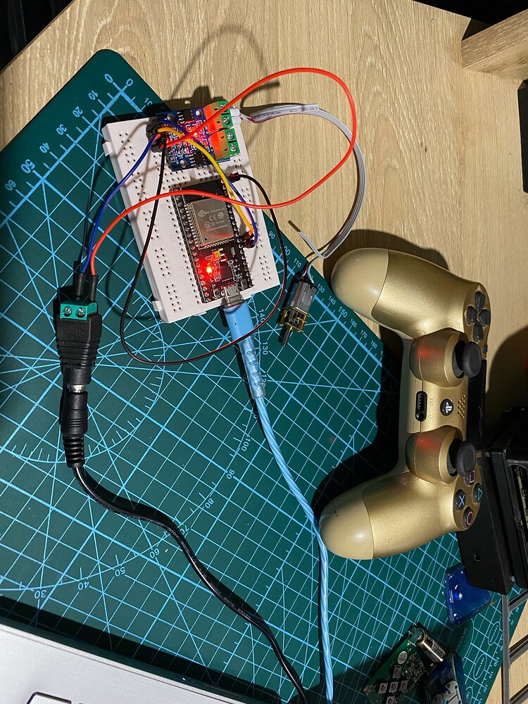 L9110s Speed and direction ESP32 with ps4 controller - Motors, Mechanics, Power and CNC ...