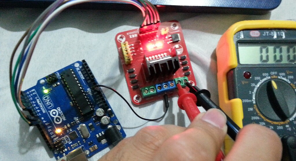 Problema con l298n para Motores - Hardware - Arduino Forum
