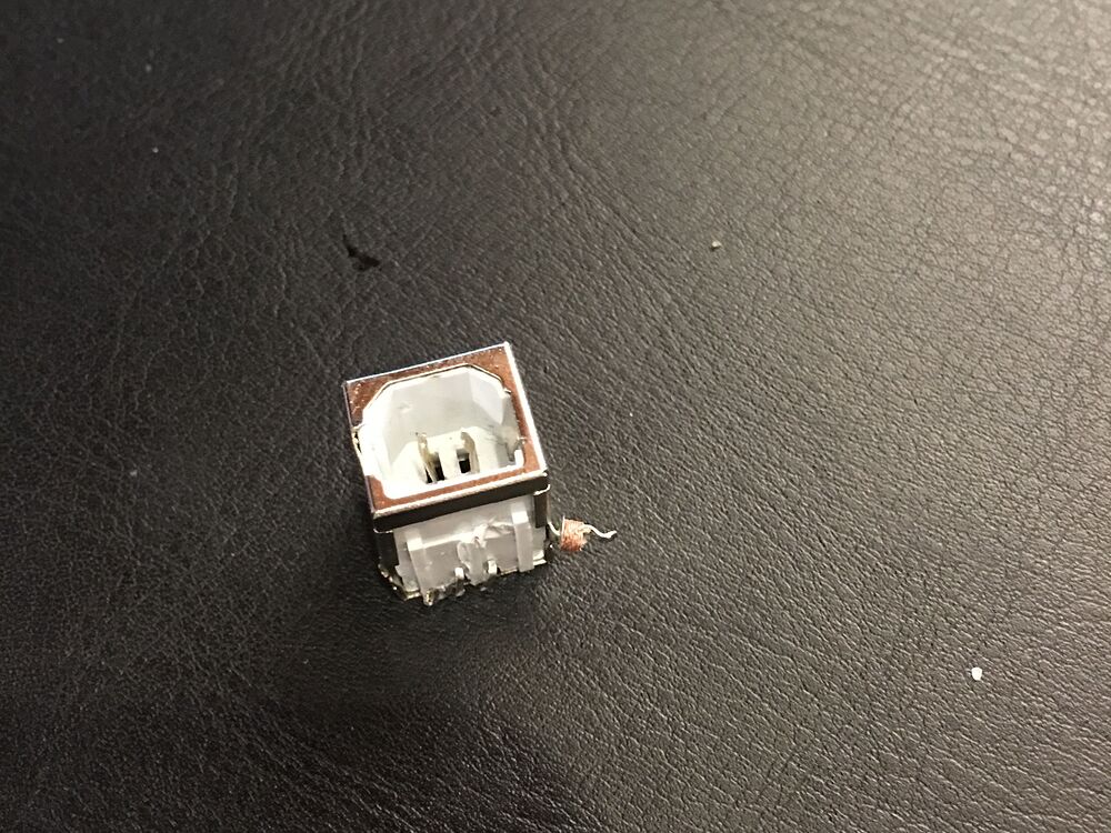 Arduino broken connector - IDE 1.x - Arduino Forum