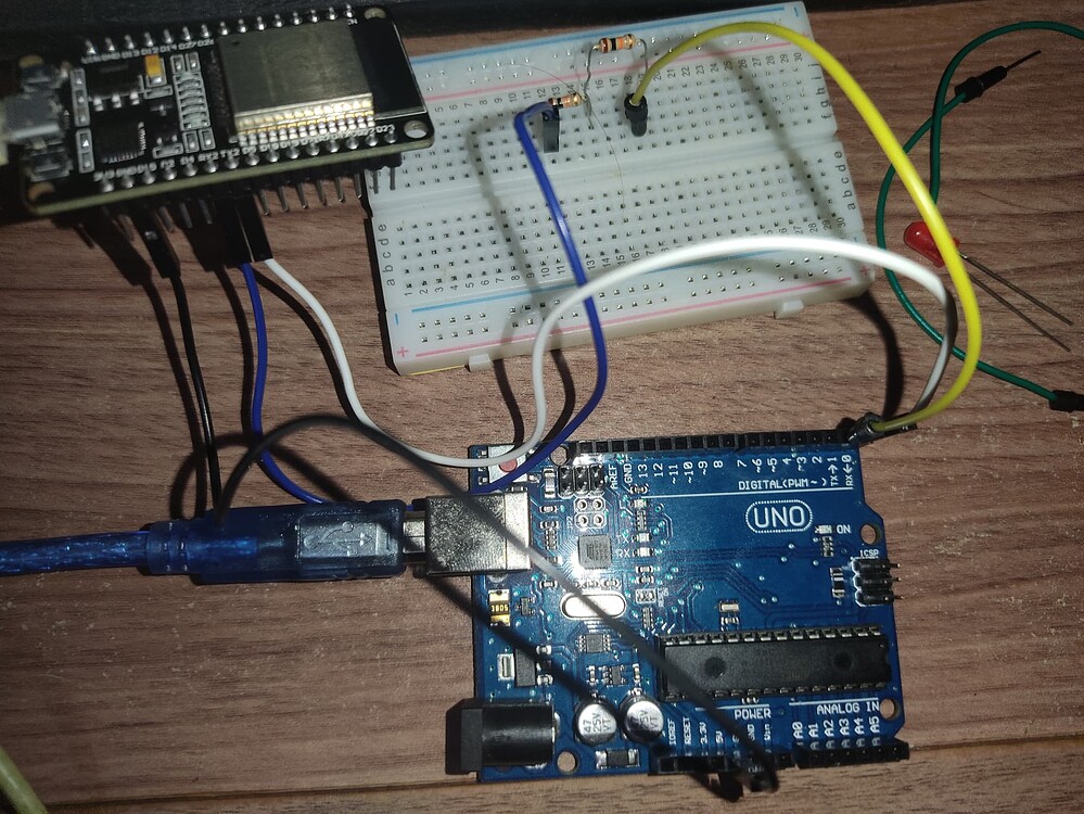 Arduino UNO turns off when I connect ESP32 to the other USB port - Networking, Protocols, and ...