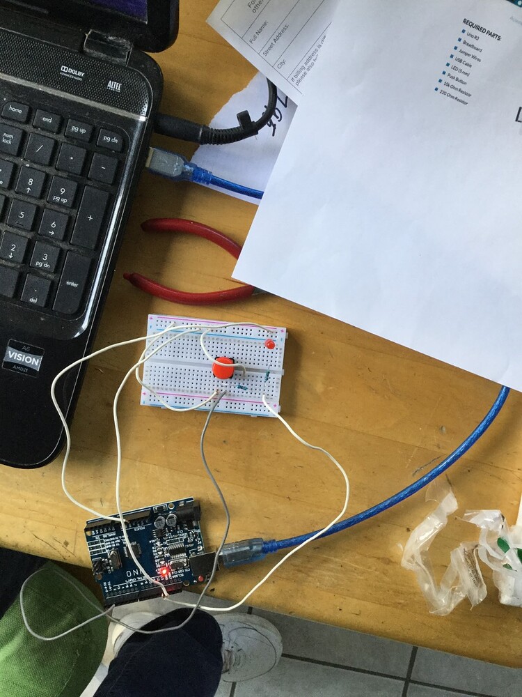 button does NOT work as expected. - General Guidance - Arduino Forum