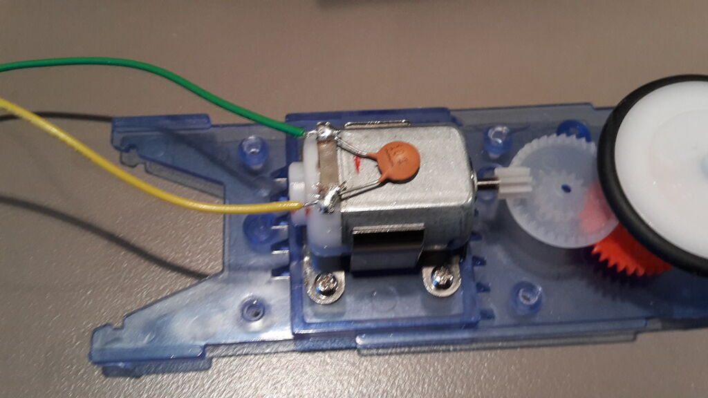 Probleem met condensator op een motor - Nederlands - Arduino Forum