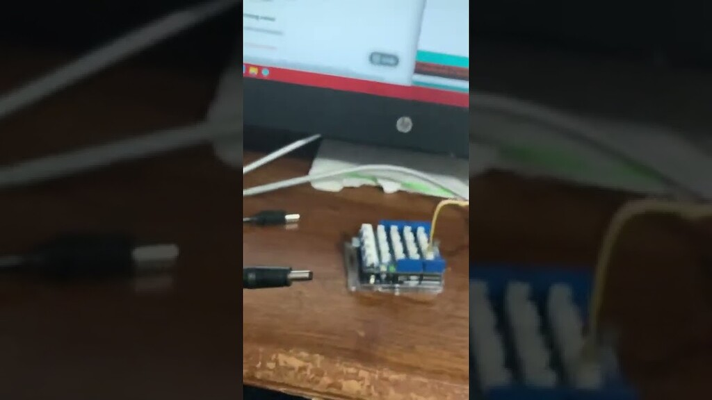 Why doesn't the screen function properly when the Arduino is being ...