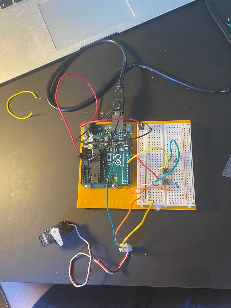 Help , servo motor 2 button - Programming - Arduino Forum