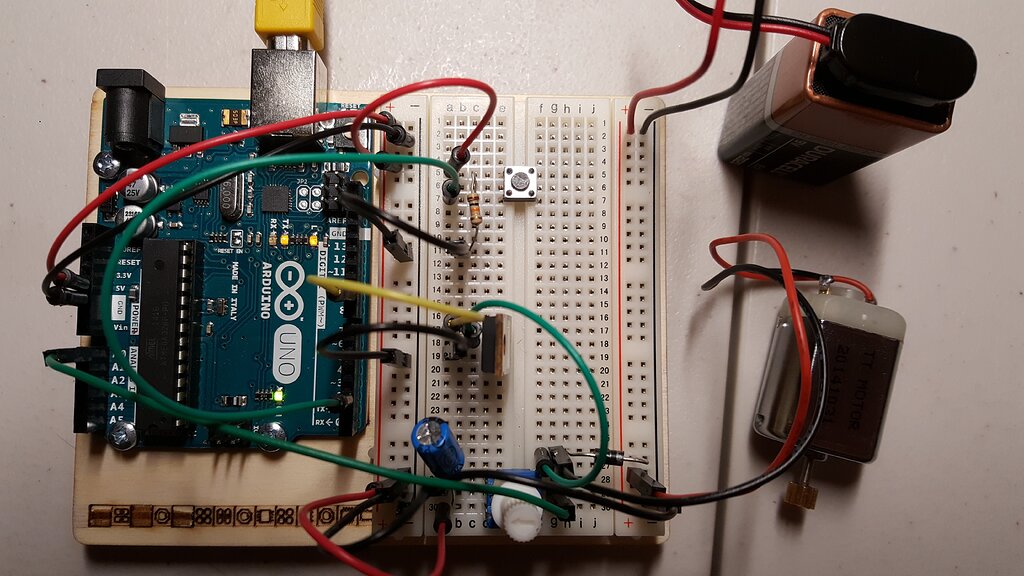 Project 9 Motorized Pinwheel doesn't work untethered - General Guidance - Arduino Forum