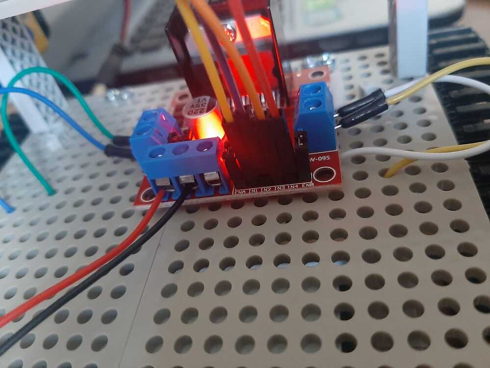 L298n dont work eventhough driver led on - General Guidance - Arduino Forum