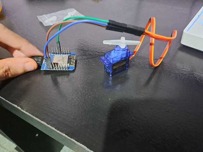 Why my Servo does not turn? - General Guidance - Arduino Forum