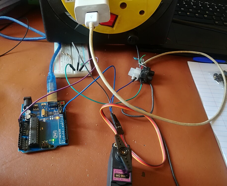 How do I program a MG996R? - Programming - Arduino Forum