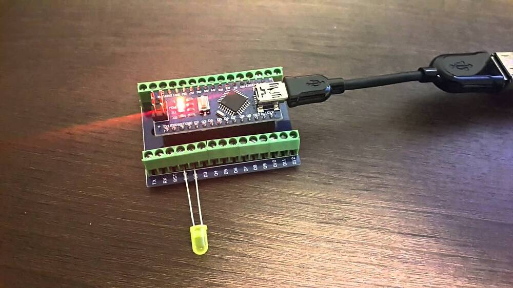 How do I control an Individually addressable RGB strip? - LEDs and ...