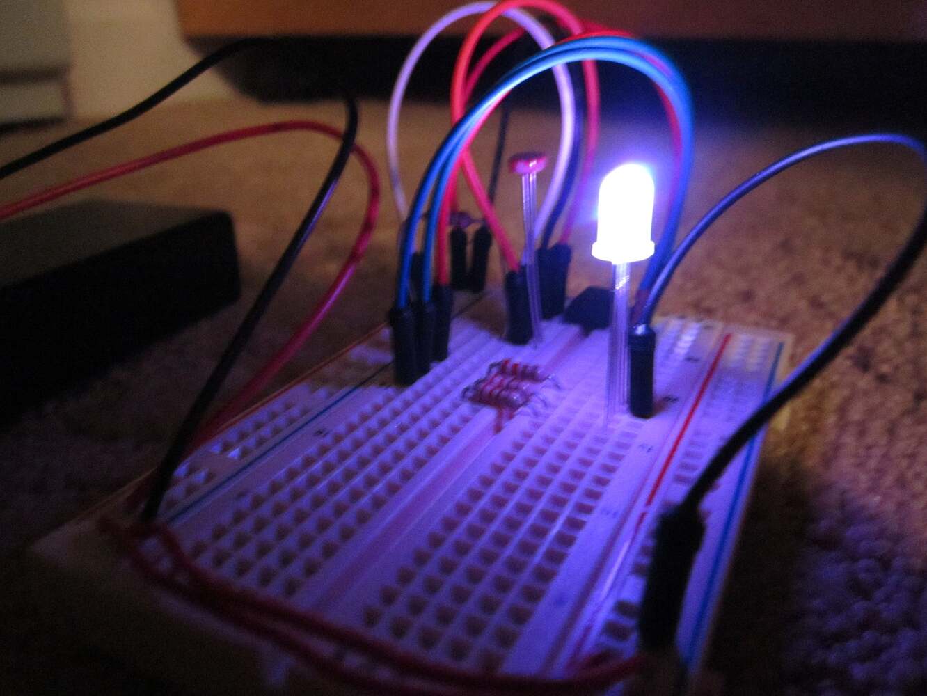 RGB on attiny85 not fading - Programming Questions - Arduino Forum