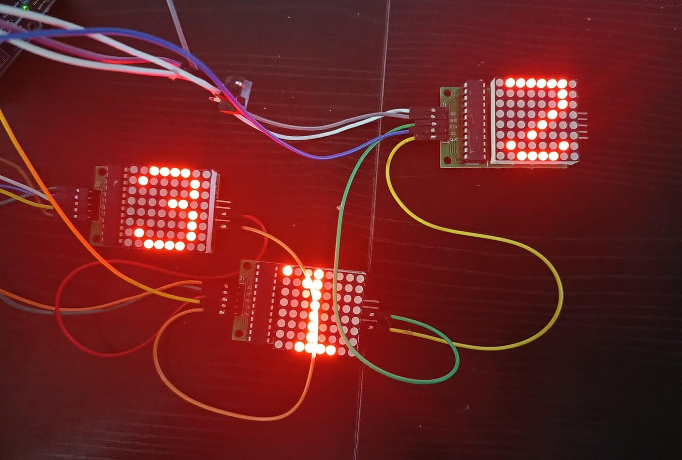 MAX7219 turning on/off the wrong LEDs - General Guidance - Arduino Forum