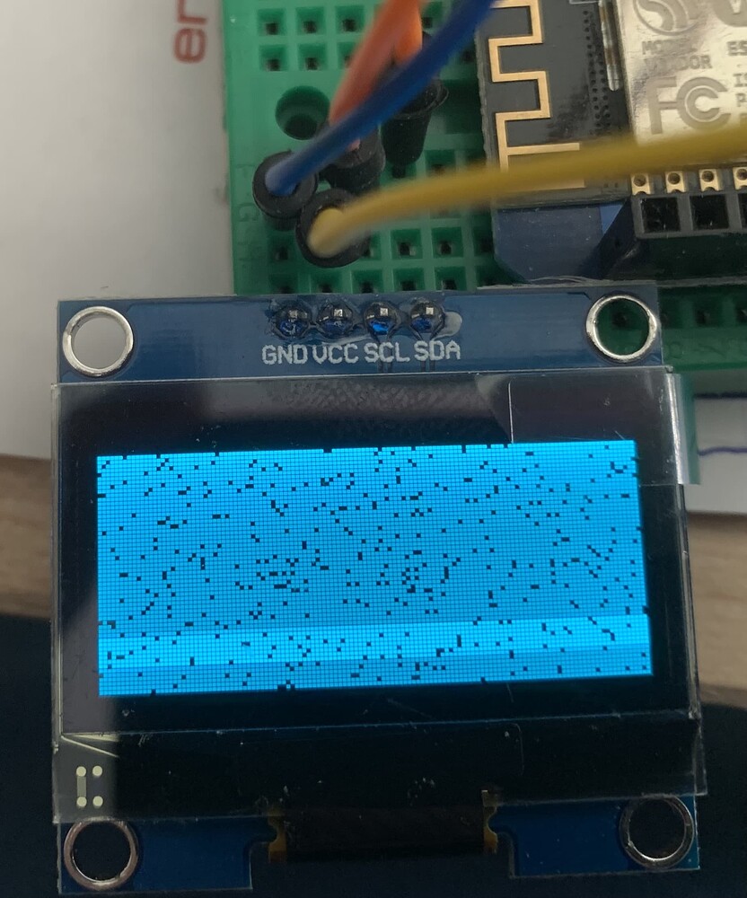 OLED zeigt komisches Zeug an - Deutsch - Arduino Forum
