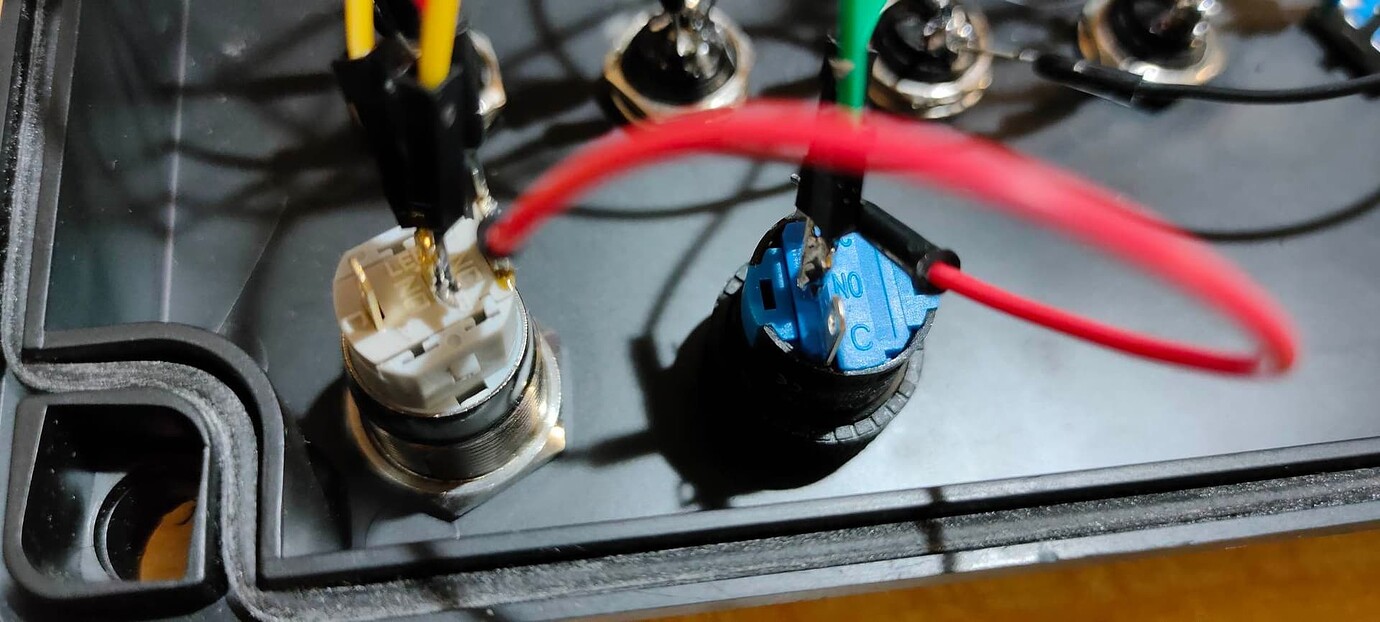 Arduino Button box: monentary pushbutton and key ignition, keypad ...