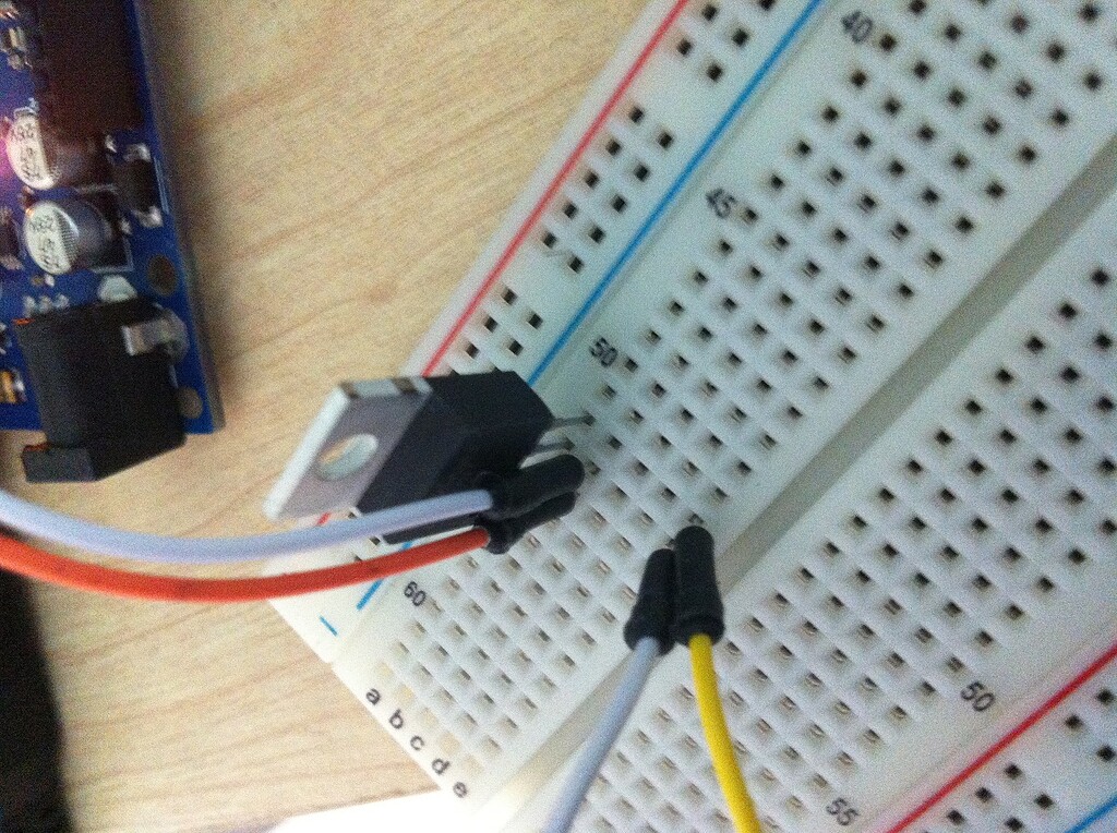 Problem with LM3940IT-3.3 - General Electronics - Arduino Forum