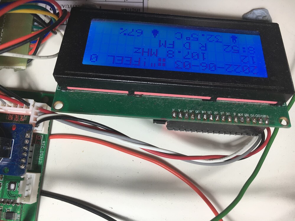 Garbage characters in LCD - Programming Questions - Arduino Forum