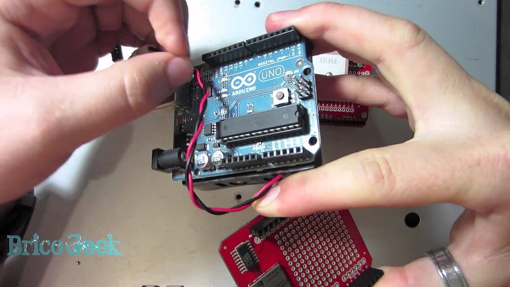 Ayuda con codigo Arduino uno + GPS + SD + SMS - Proyectos - Arduino Forum