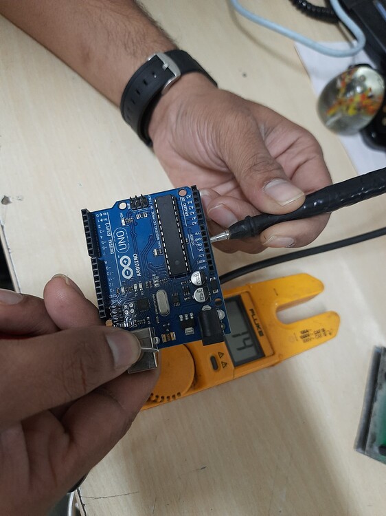 Arduino UNO USB port body showing Short to GND - IDE 1.x - Arduino Forum
