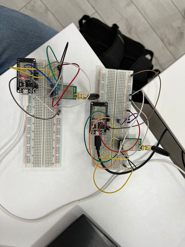 No response 12 check wiring Lora E220 - Networking, Protocols, and Devices - Arduino Forum