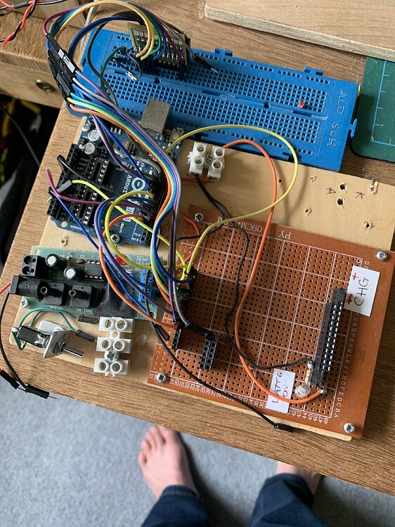 Does the Arduino Uno R3 fit on a breadboard? - General Guidance ...