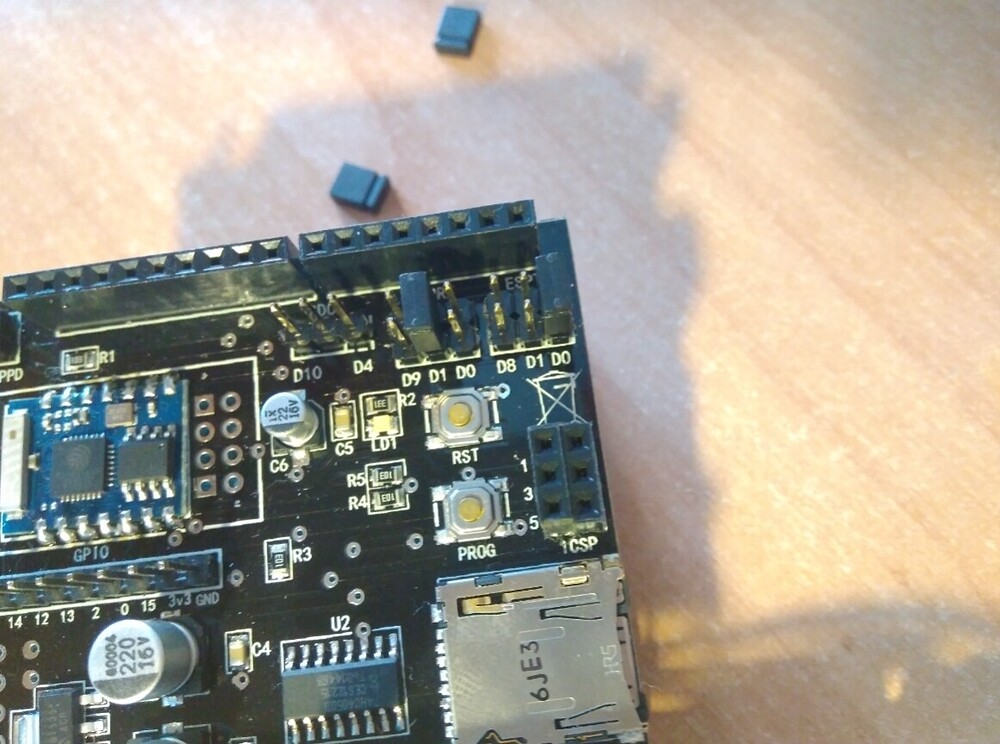 Conflitto pin tra più schede - Hardware - Arduino Forum