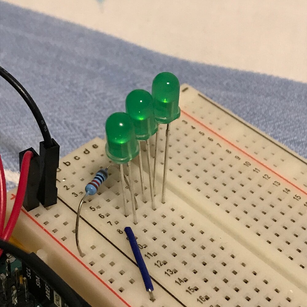 Project 1: leds in series vs in parallel - Starter Kit - Arduino Forum