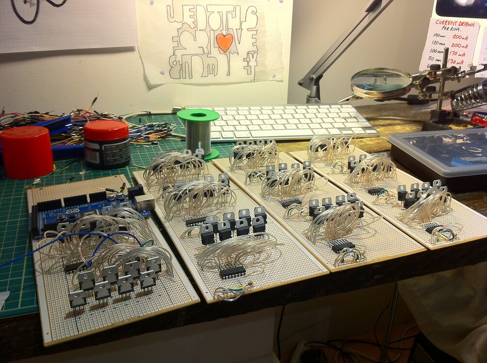 Shift register daisy chain for Light installation - LEDs and Multiplexing - Arduino Forum