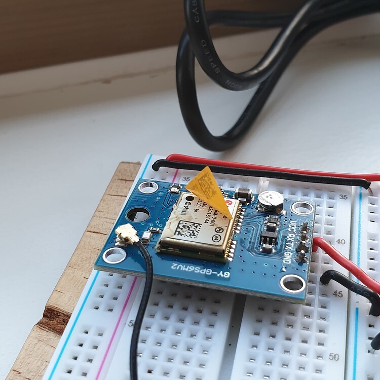 Neo6M GPS no lights at all - Sensors - Arduino Forum
