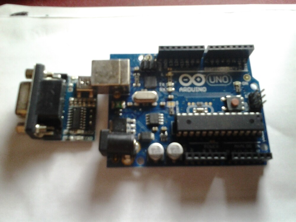 Ejemplo basico Alarma GSM con wavecom y arduino atmega-8 RS232 ...