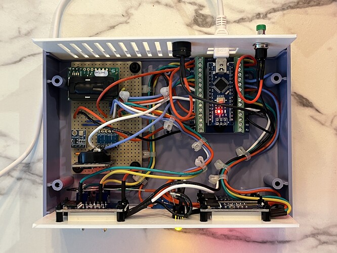 New post about same problem: I2C does weird stuff - Page 2 - Classic Nano - Arduino Forum