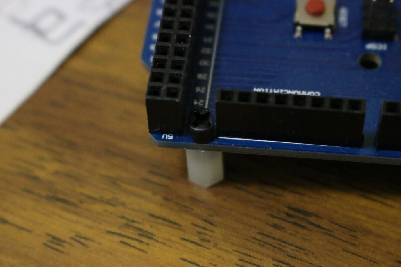 General question: meaning of the 2.5 mm holes in all Arduino commercial ...