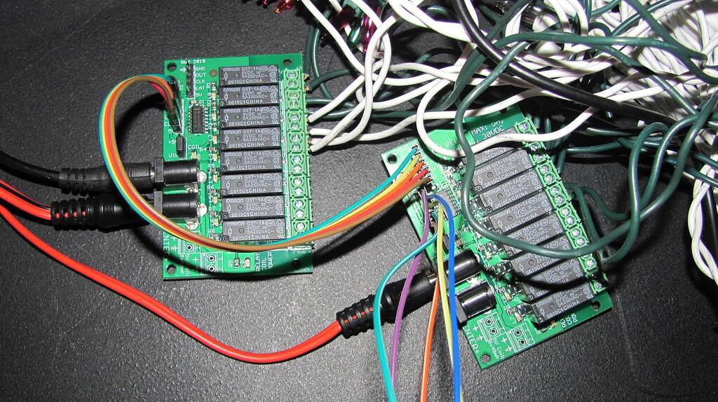 Daisy Chained Shift Register Controlled Relay Cards - LEDs and Multiplexing - Arduino Forum
