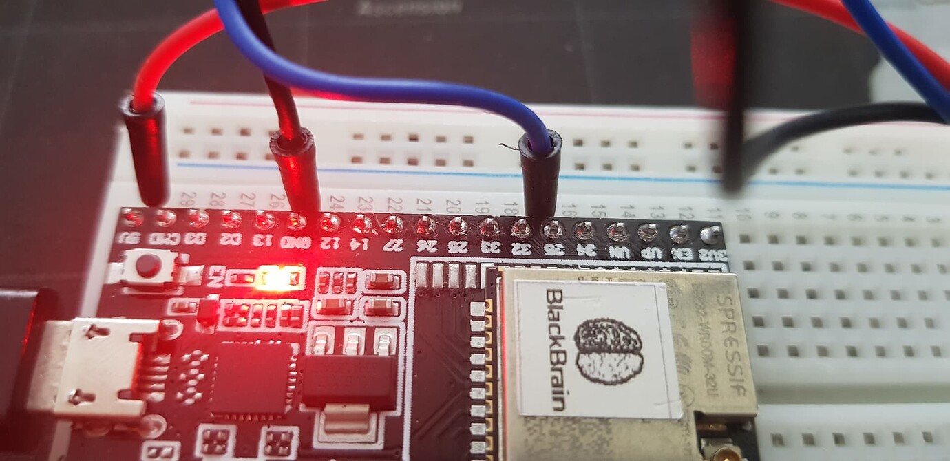 Using LM35 in ESP32 - Sensors - Arduino Forum
