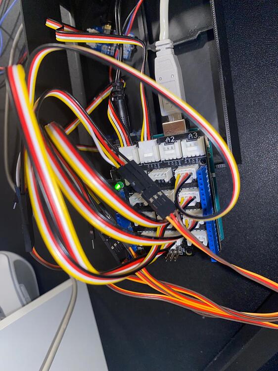 Arduino trennt sich nach Servo-Steuerung – plötzliches Problem! - Deutsch - Arduino Forum