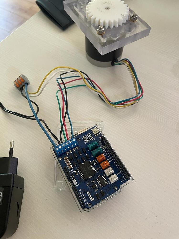 Rotation the motor with Arduino Motor shield - Motors, Mechanics, Power and CNC - Arduino Forum