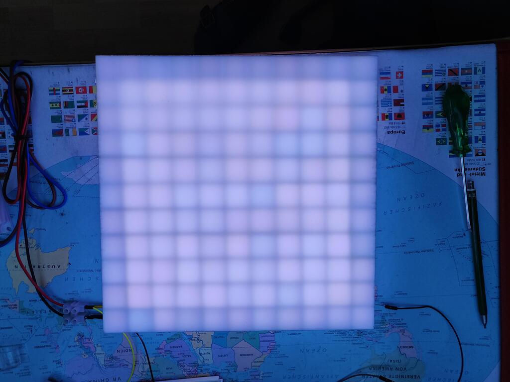 WS2812B has verry uneven colors - LEDs and Multiplexing - Arduino Forum