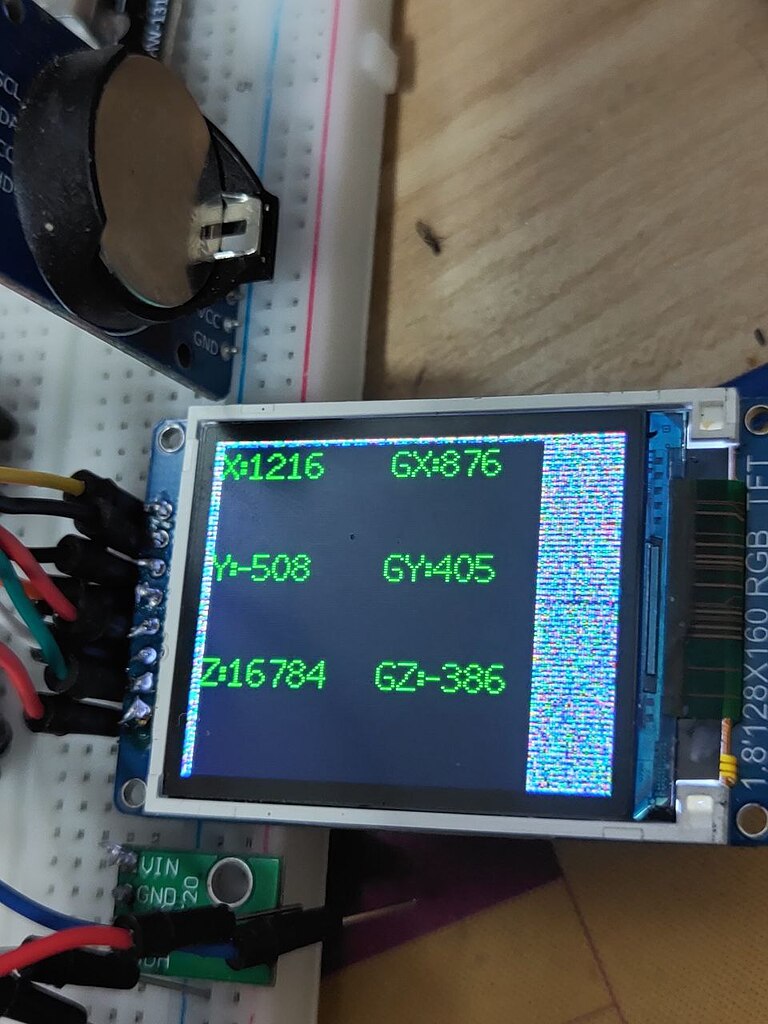 My small tft monitor is disturbed by the loose Type-C cable, causing snowflakes that cannot be ...
